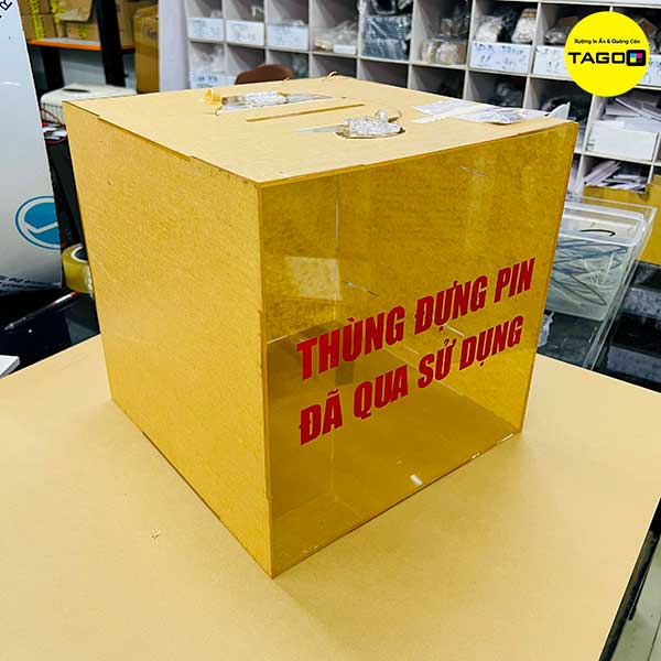Thùng phiếu mica - Hòm phiếu mica